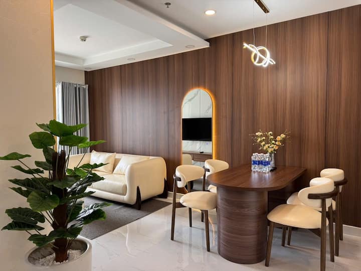 Lumi Y Home/2br/3beds/2wc/pool/gym/city View - 胡志明市