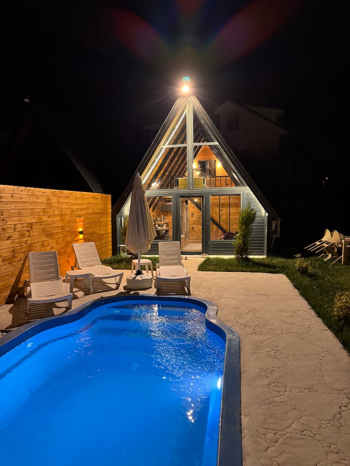 Isıtmalı Havuzlu Bungalov - 