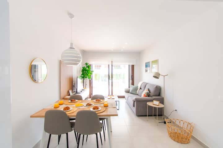Modern 2br Apt With Own Terrace & Pool Access - Pulpí