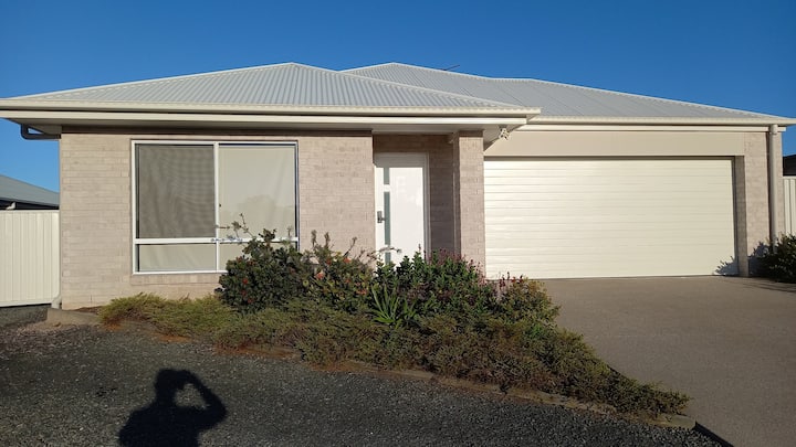 The White House
Light And Bright - Hervey Bay