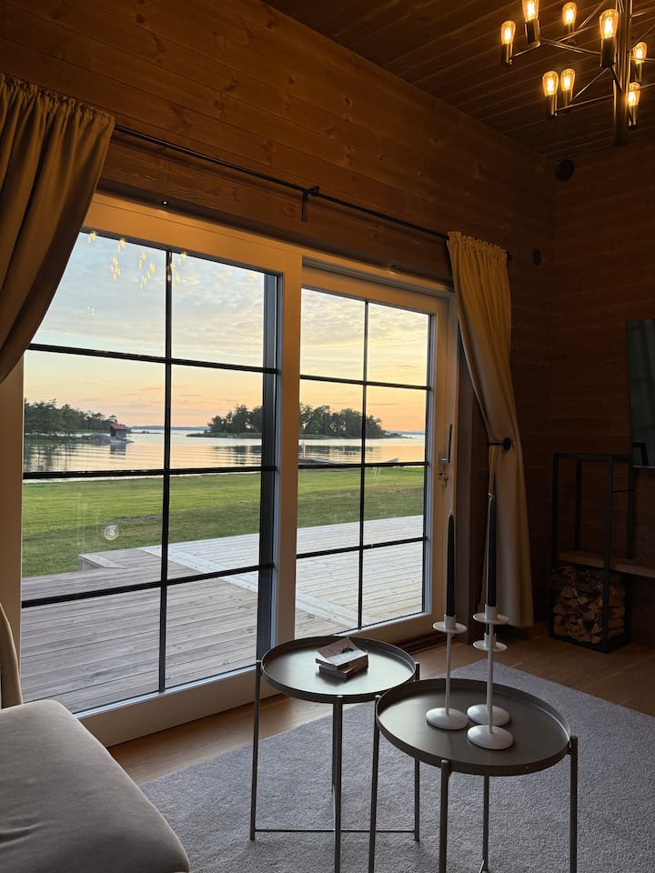Nyrenoverad Stuga - Sweden