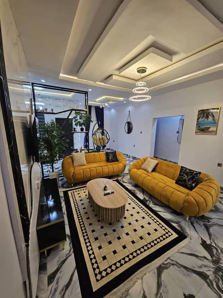 Spacious 2br Duplex W/ Private Pool, Wi-fi/parking - Ibadan