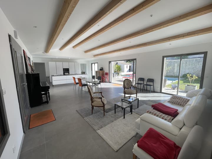 Maison Familiale Avec Piscine - La Rochelle