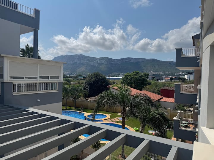 Tranquilo, Bien Equipado Y Con Piscina - Dénia