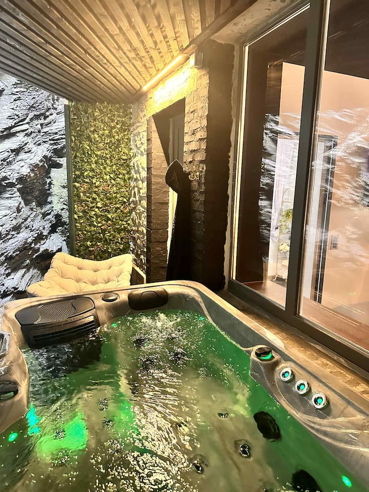 The Secret Rock - Jacuzzi Privé - La Roche-en-Ardenne