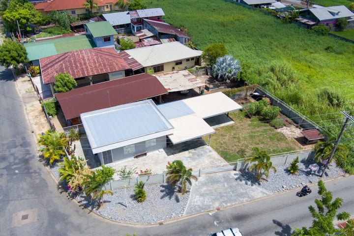 Tropisch Huis Met Veranda - Paramaribo