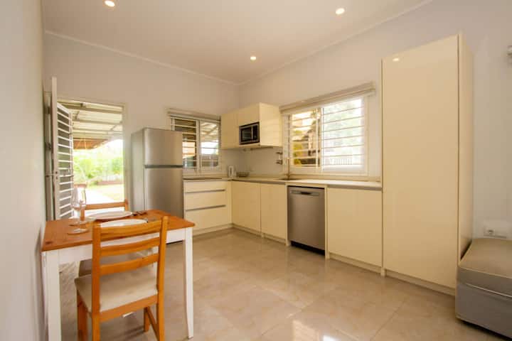 Tropisch Huis Met Veranda - Suriname