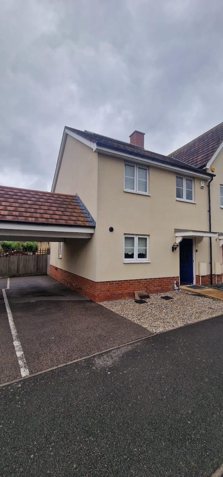 3 Bdr House - Residential Area - Brentwood
