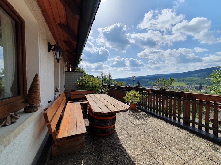 Ferienwohnung "Regenbogen" Mit Terrasse - Hinterzarten