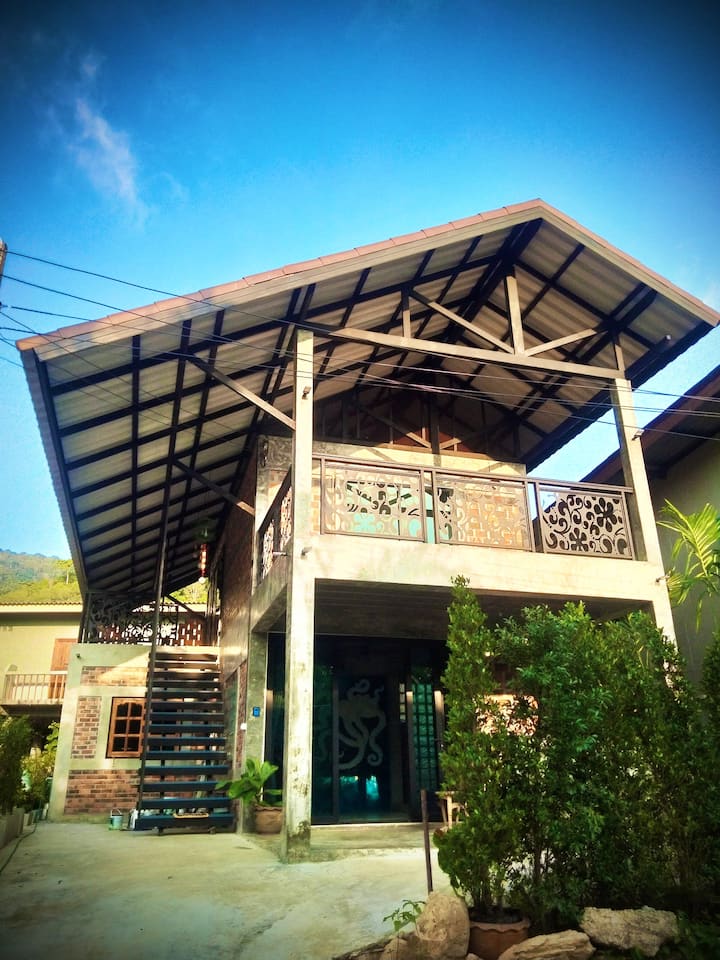 Baan Malee Villa - Two Bedroom Home With Kitchen - Krabi