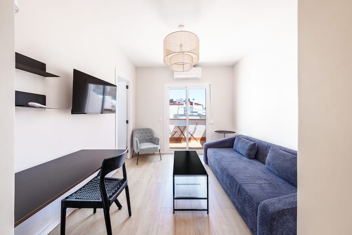 Cozy Family Apartment With Private Terrace - Barcelona
