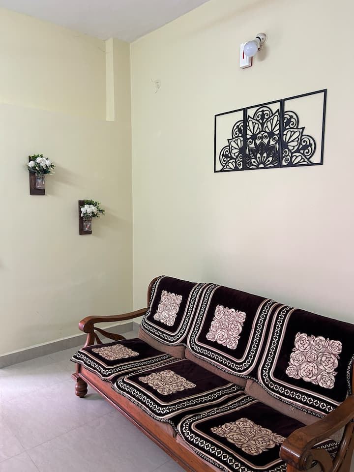 Fully Furnished 2bhk House - ベッロール