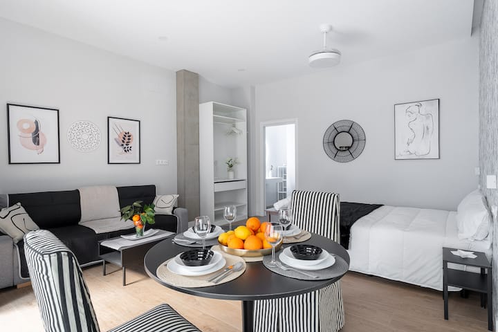 Triana Retreat Studio - Siviglia