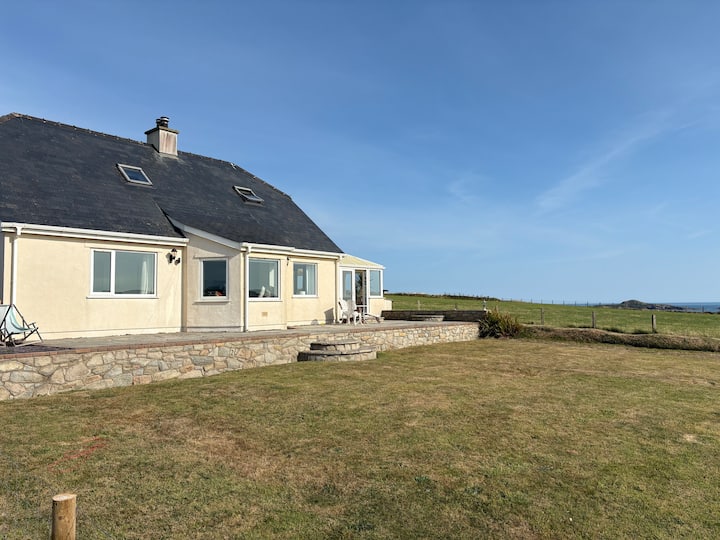 Bodnant, Splendid Views Of Aberdaron Bay - Aberdaron