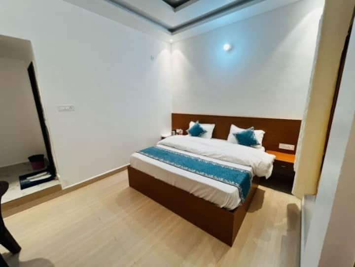 Sapphire Shores Villa - Ayodhya