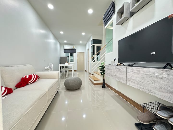 Comfy House Close To Bkk Airport - Lat Krabang