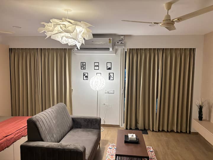 Skyline Bliss|luxe|coffee Maker|runwayview|airport - Pune