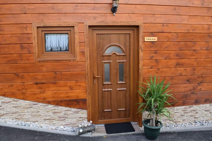 Tanja Sankt Egyden Holzhäuschen - Wörthersee