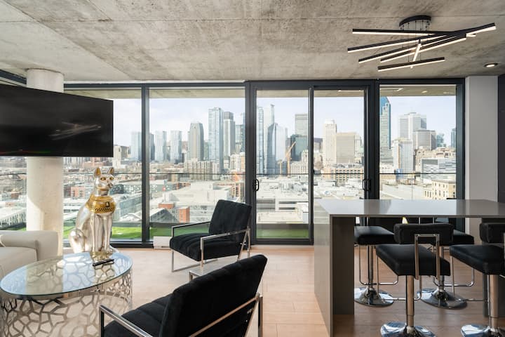 Ying Yang Penthouses - Montreal