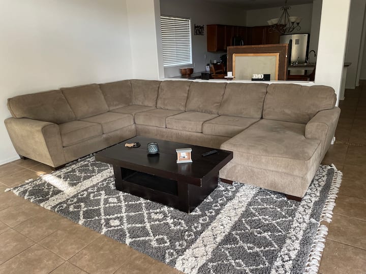 Cozy 4bd 3ba Pool/fire Pit/bbq - Maricopa, AZ