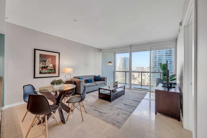 39th Floor Icon Brickell Bay & City Views 5* Spa - Key Biscayne