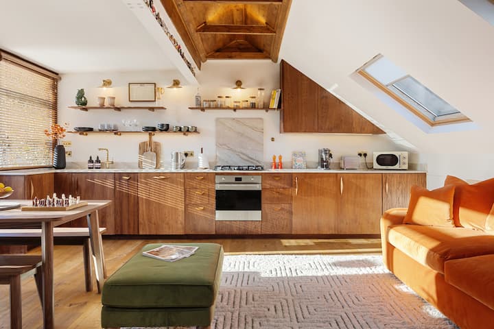 Live Like A Local | By Broadway Market | Hackney - London