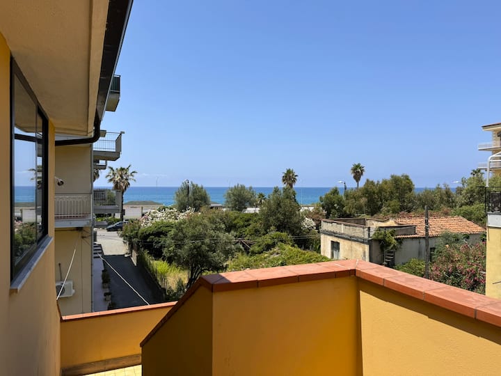 Three-room Apartment With Sea View, Near The Sea - Falerna