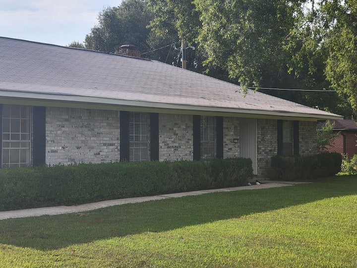 Quiet Ranch House Close To Town. - Shreveport, LA