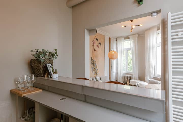 High End 003 - Antwerp
