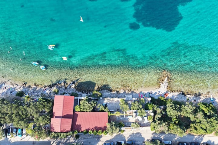 Justina Oceanfront Compound In Trpanj - Trpanj