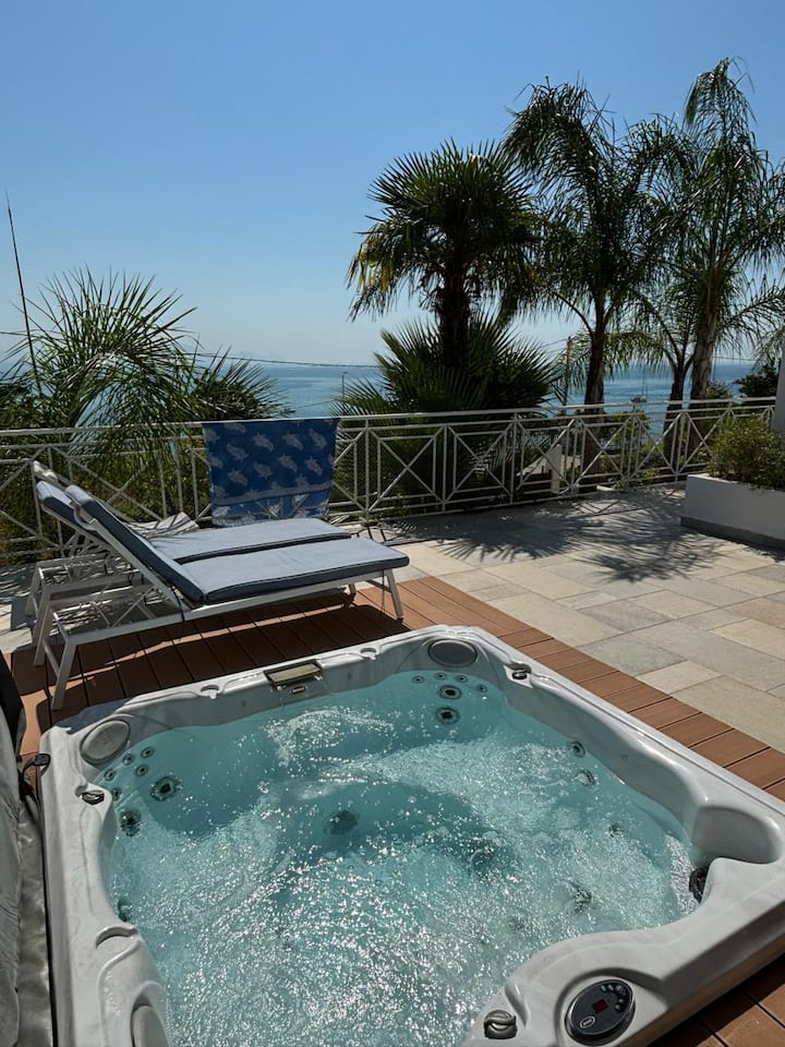 Astonishing Sea View Villetta - Patio & Jacuzzi - Gaeta