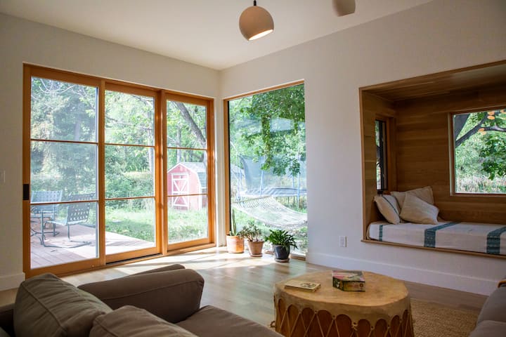 Artist Sanctuary On Creek & Park With Mtn Views! - Boulder, CO