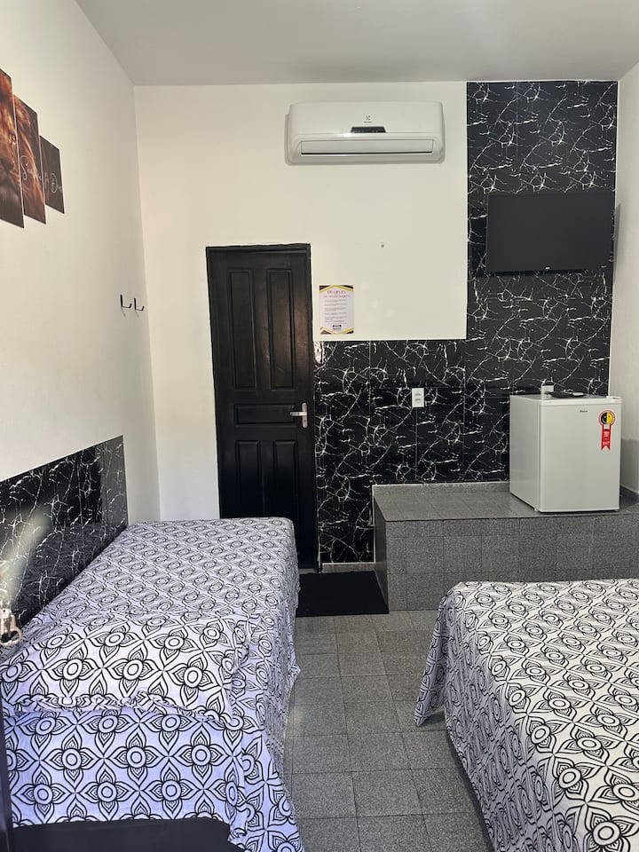 Quarto Simples Com óTimo Custo! - Teresina