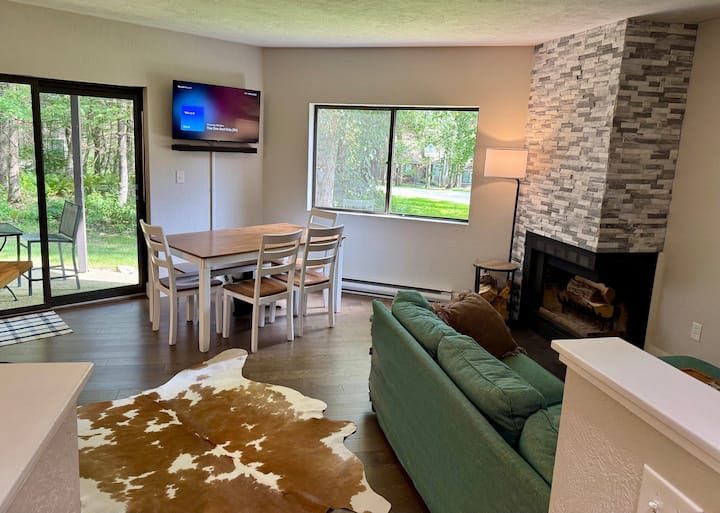 Contemporary Condo- 4 Adults/2 Kids - Laurel Hill State Park, PA