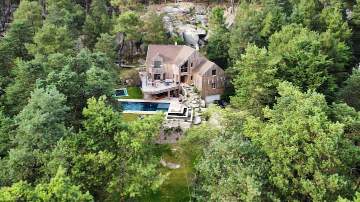 *New* En Forêt, Piscine & Jacuzzi - Francia