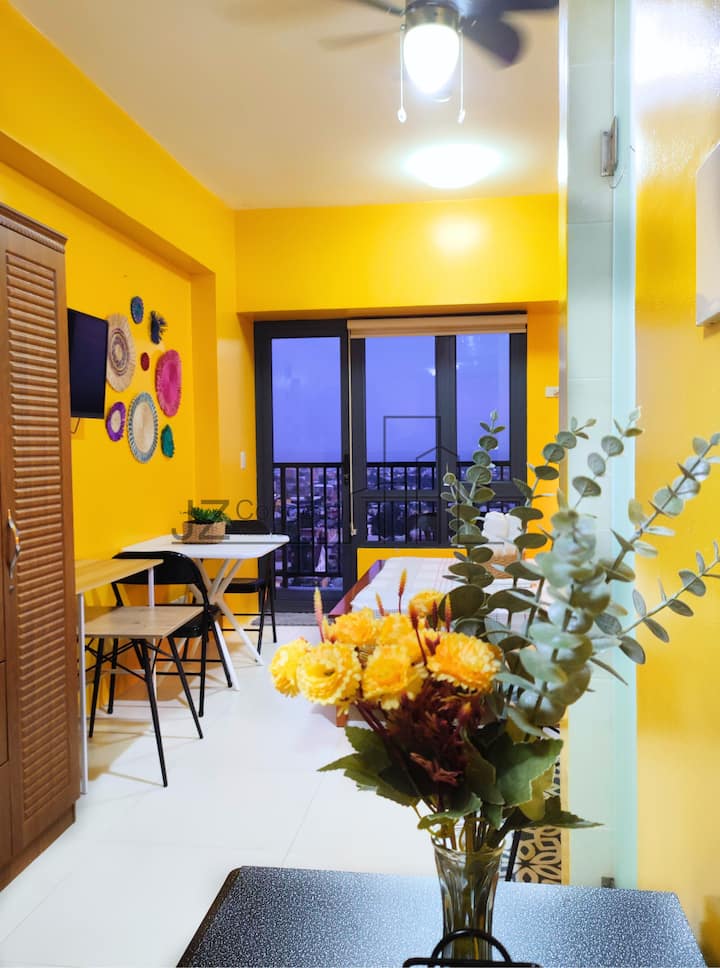 Golden Space Cozy Studio With Balcony In Cebu City - Cebu City