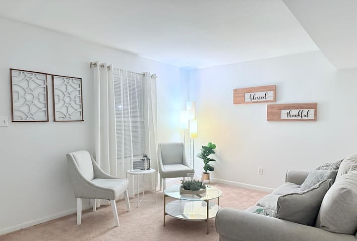 Richmond Near Downtown 3 Bedroom-4 Beds - Chesterfield, VA