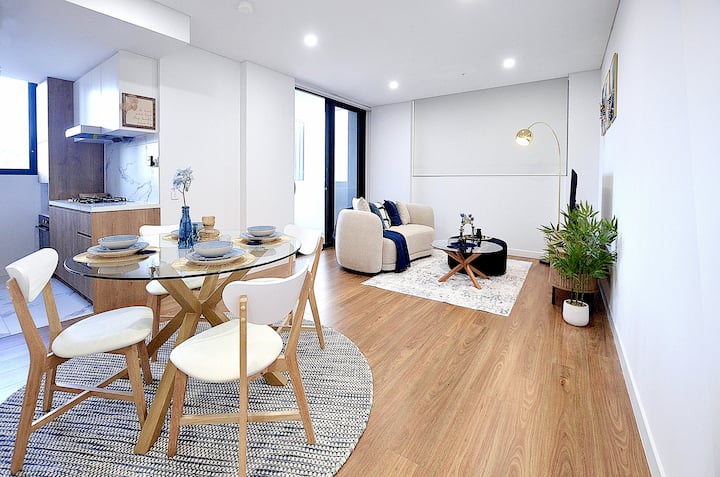 Central Burwood 2beds | Walk To Westfield & Train - Sydney
