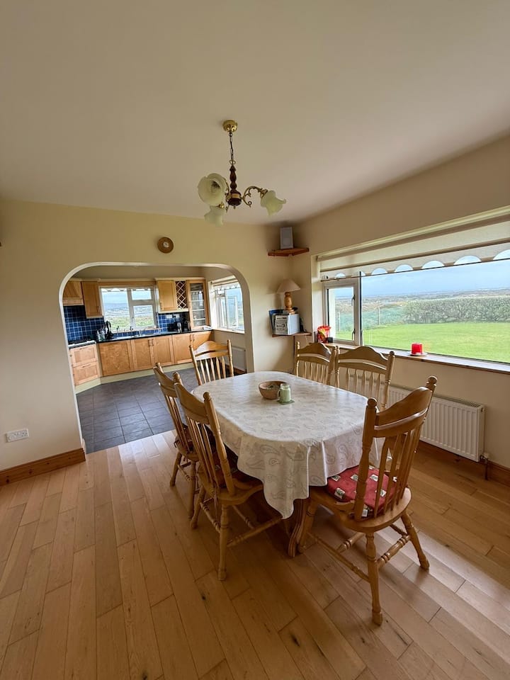 Spacious House In Carna Connemara - Ireland