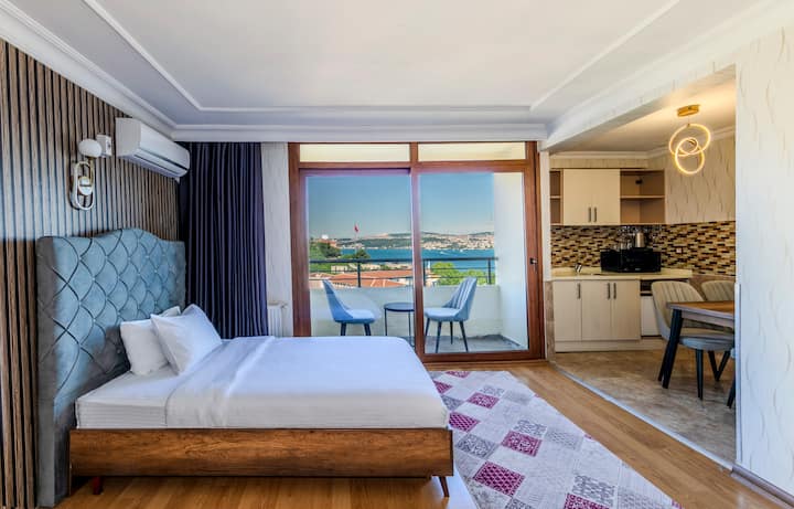 Cozy Bosphorus View Flat • In The Taksim/cihangir - İstanbul