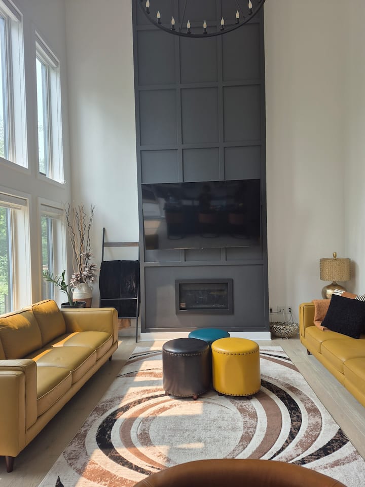 Modern Comfort + Private View Very Close To Ottawa - Kemptville