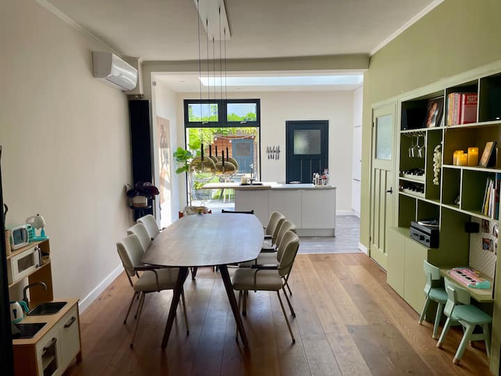 Modern Family Home In Breda - Breda