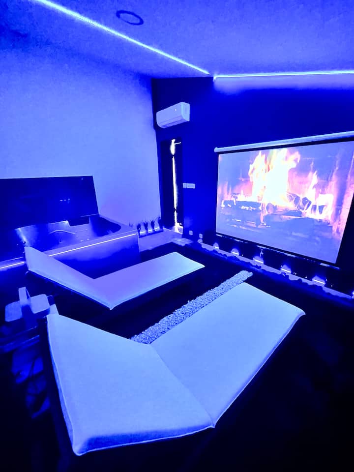 Castel Room/jacuzzi/pièce Secrète/salle De Massage - Pont-du-Château