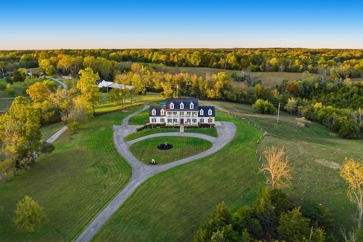 Bourbon Trail W/pickleball, Hot Tub, Fire Pit, Gym - United States