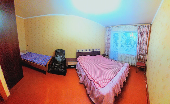 2 к. квартира центр, 5 окремих місць до  7 людей - Сумы