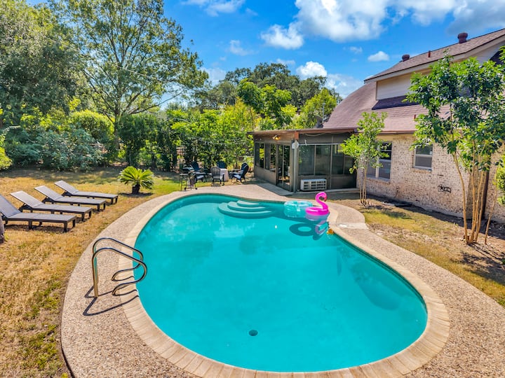 Private Pool | Lackland | Game Room | Coffee Bar - Texas