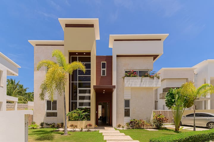 3br-4bd Villa, 3 Min Beach Walk - Cabarete