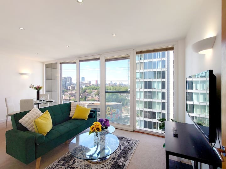 One Bedroom Apartment In Royal Victoria - Queen Anne Court, University of Greenwich