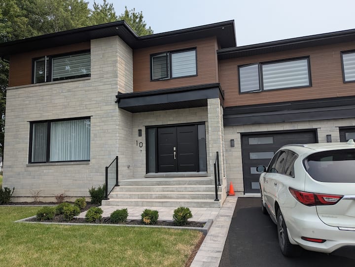 La Maison Du Bonheur - Chambly