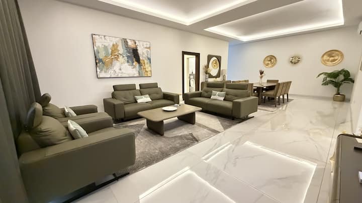 Luxury Spacious 3 Bedr Apartment With Rooftop Pool - Kinshasa